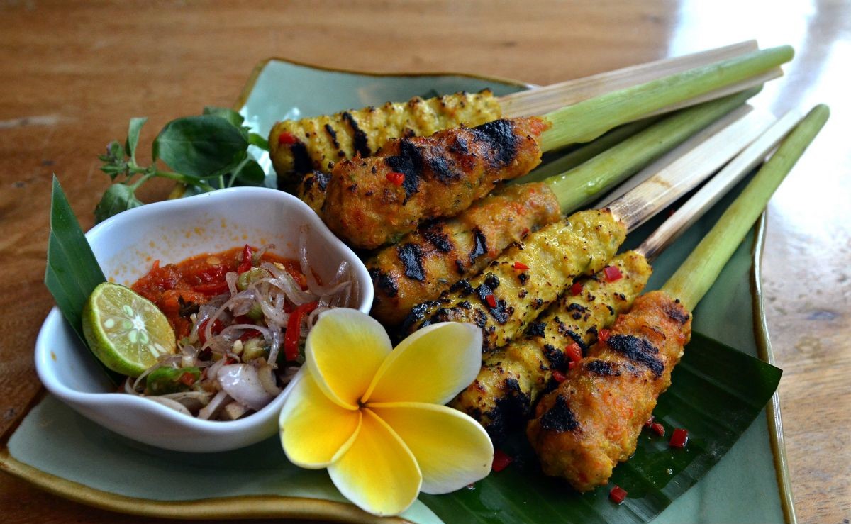 Makanan Khas Bali Yang Lezat & Unik | AUNAL Travel